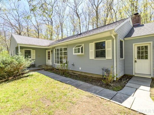 Red Fox Rd, Stamford, Home For Sale