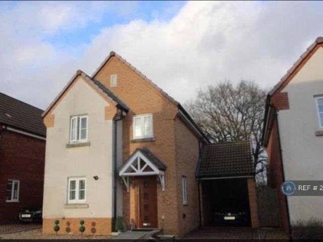 Red Kite Way, High Wycombe, HP13 3 bed detached house to rent £2,300 pcm £531 pw