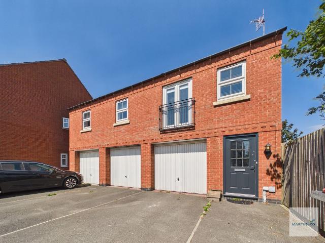 Red Kite Close, Hucknall NG15, 2 bed maisonette to rent, £850 pcm | PrimeLocation