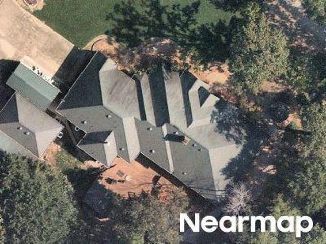 Red Oak Ln