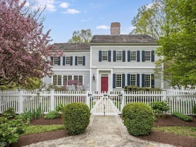Red Oak Row, Chester Township, Home For Sale