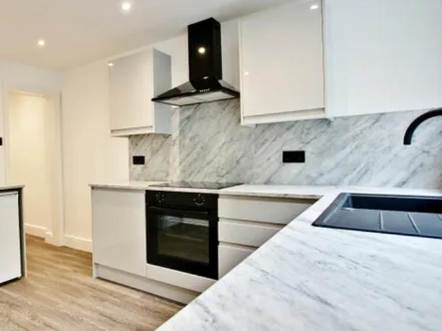 Red Lion, 10 North Road, London, BR1 3LG, United Kingdom | 2 bed house for rent #167677072 | Rentberry