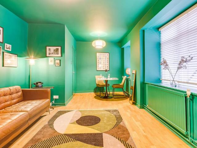 Red Lion Court, City, London, EC4A 1 bed flat to rent £3,500 pcm £808 pw