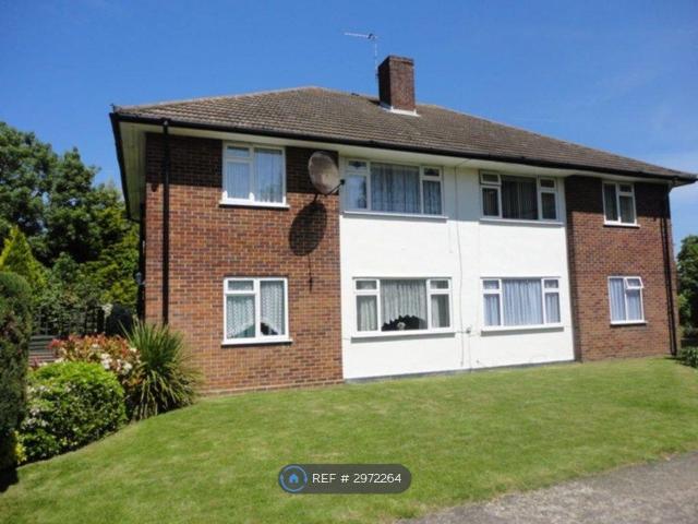 Red Lion Close, Orpington BR5, 3 bed maisonette to rent, £1,895 pcm | PrimeLocation