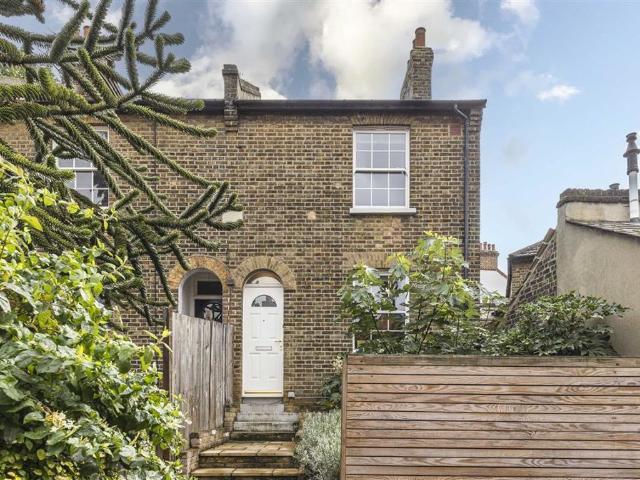 Red Lion Place, Shooters Hill SE18, 2 bed property to rent, £2,200 pcm | PrimeLocation