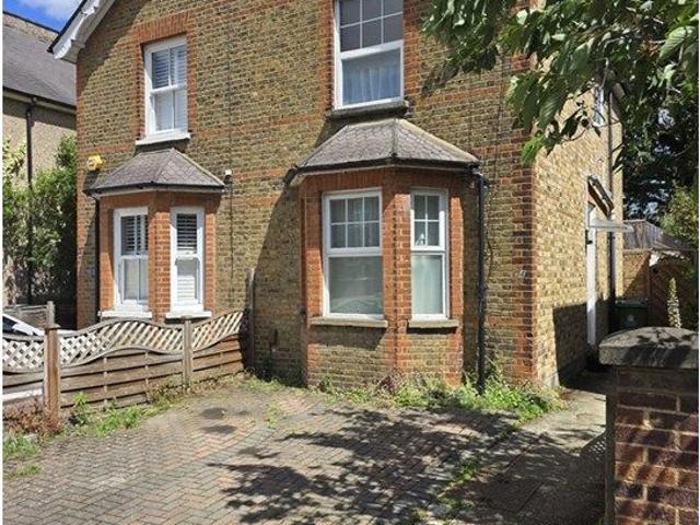 Red Lion Road, Surbiton KT6, 3 bed semi detached house to rent, £2,350 pcm | PrimeLocation