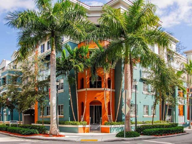 Red Road Commons 3 Bedroom Apartment for Rent at 6620 Sw 57th Ave Ste 108, South Miami, FL 33143 South Miami