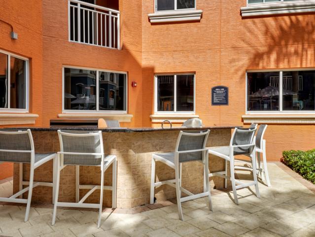 Red Road Commons 3 Bedroom Apartment for Rent at 6620 Sw 57th Ave Ste 108, South Miami, FL 33143 South Miami