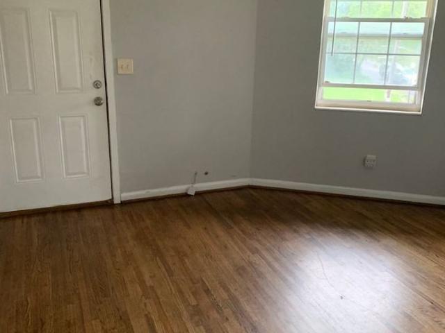 Red Top 1 Bedroom Apartment for Rent at 2709 Birmingham Avenue, Dallas, TX 75215 Bertrand