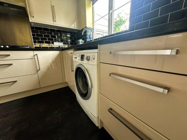 Redan Road, Aldershot GU12, 3 bed end terrace house to rent, £1,750 pcm | PrimeLocation