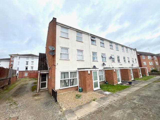 Redberry Court, Leamington Spa CV31, 1 bed flat to rent, £900 pcm | PrimeLocation
