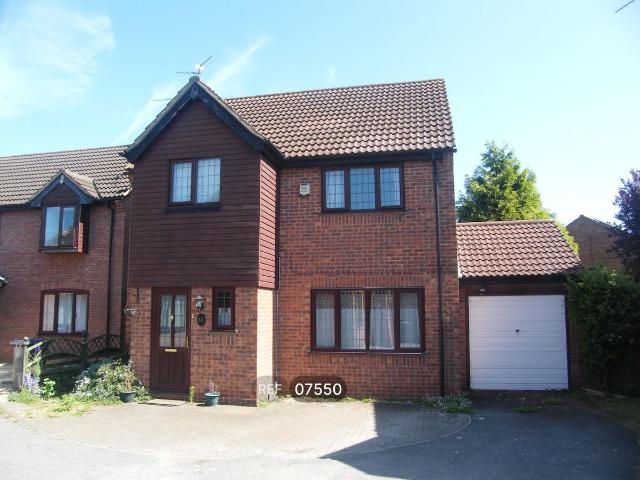 Redbridge, Peterborough PE4, 4 bed detached house to rent, £1,395 pcm | PrimeLocation
