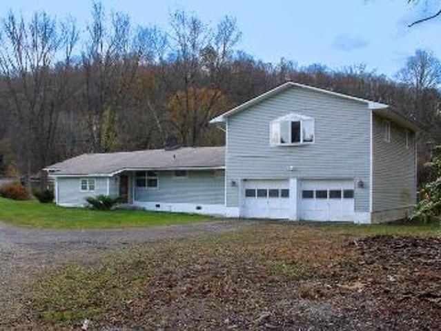 Redbud Ln