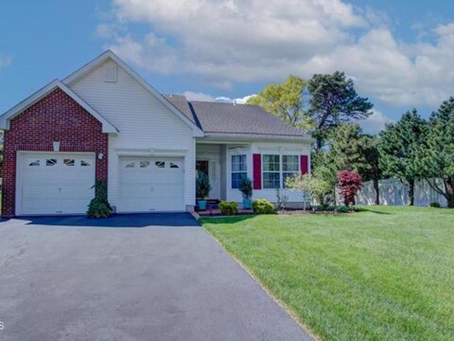 Redbud Ln, Howell, Condo For Sale