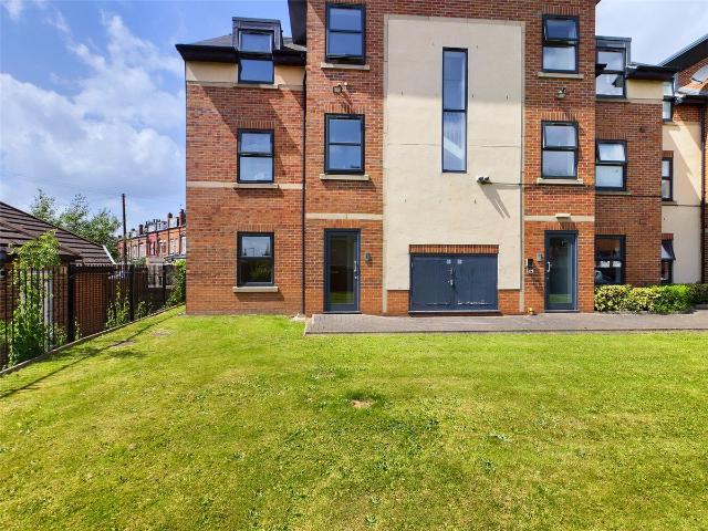 Redcourt, Athlone Grove, Leeds LS12, 2 bed flat to rent, £850 pcm | PrimeLocation