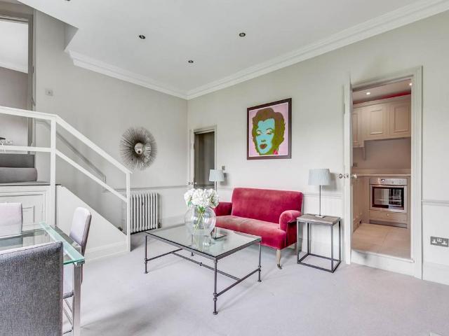 Redcliffe Gardens, 2 bed flat to rent £3,350 pcm £773 pw