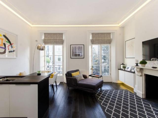 Redcliffe Gardens, Chelsea, London, SW10 1 bed flat to rent £4,312 pcm £995 pw