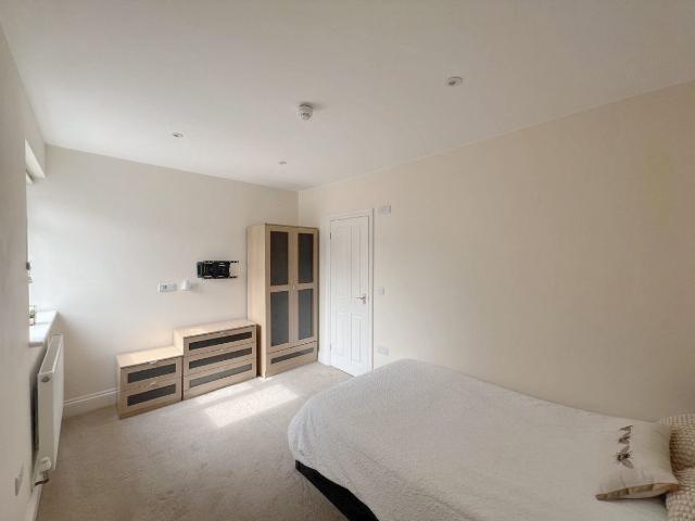 Redcliffe Street, Swindon SN2, Room to rent, £675 pcm | PrimeLocation