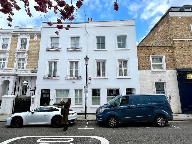 Redcliffe Road, London SW10, 2 bed flat to rent, £3,211 pcm | PrimeLocation