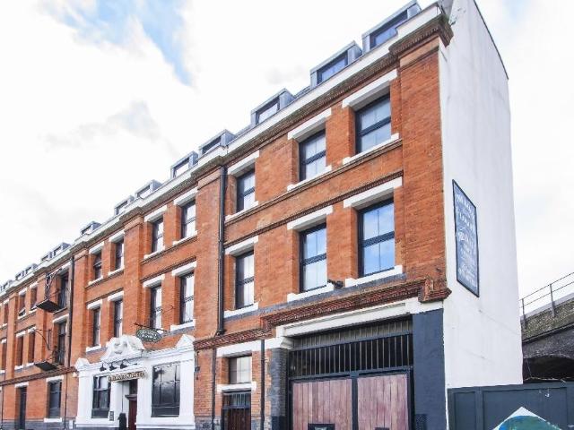 Redcross Way, London, SE1 1 bed apartment to rent £2,450 pcm £565 pw