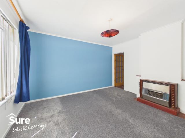 Redecorated Four Bedroom House with New Kitchen in Hemel Hempstead