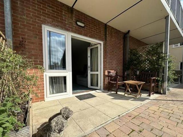 Redfields Lane, Church Crookham, 2 Bedroom Apartment