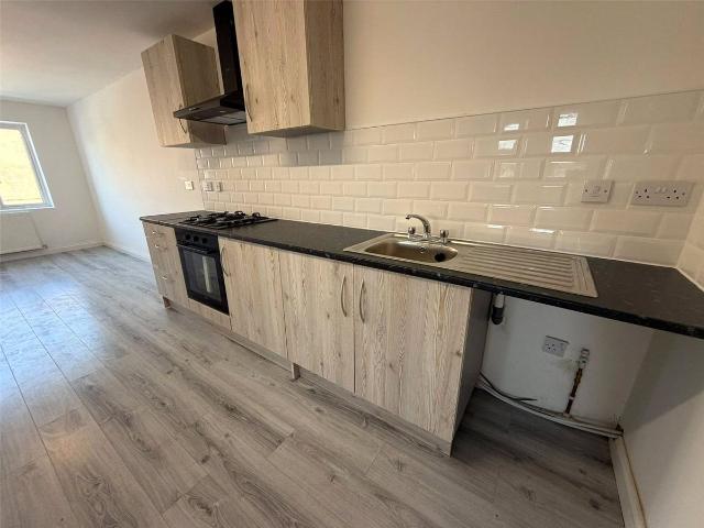 Redhouse Street, Walsall WS1, 3 bed flat to rent, £925 pcm | PrimeLocation