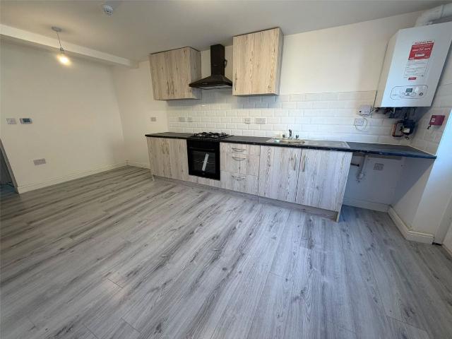 Redhouse Street, Walsall WS1, 2 bed flat to rent, £850 pcm | PrimeLocation