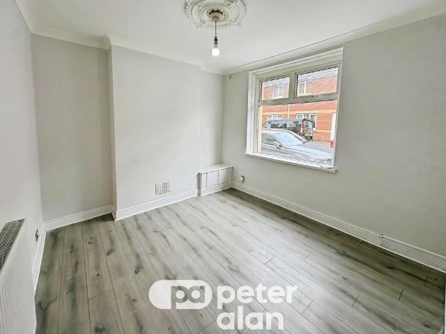 Redlaver Street, Cardiff, CF11 3 bed terraced house to rent £1,550 pcm £358 pw