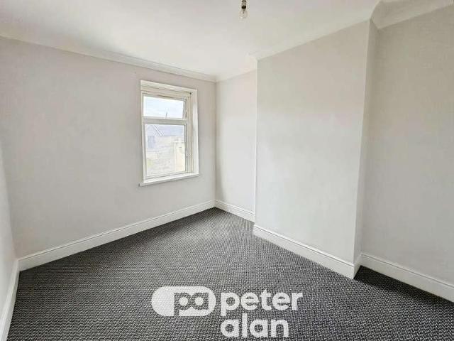 Redlaver Street, CF11