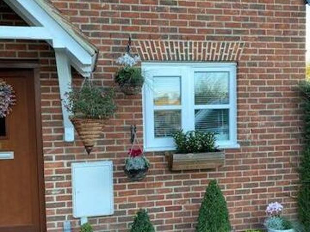 Redleaf Close, Chiddingstone Causeway, 2 Bedroom Semi detached