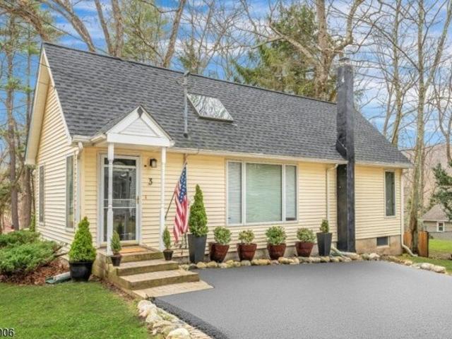 Redmans Dr, Jefferson Township, Home For Sale