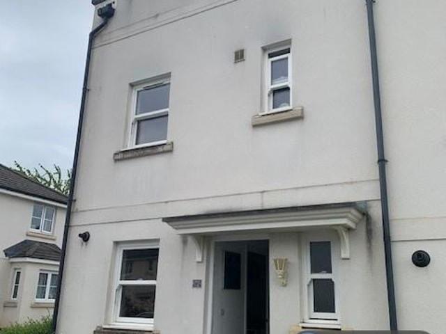 Redmarley Road, Cheltenham, GL52 4 bed end of terrace house to rent £1,695 pcm £391 pw