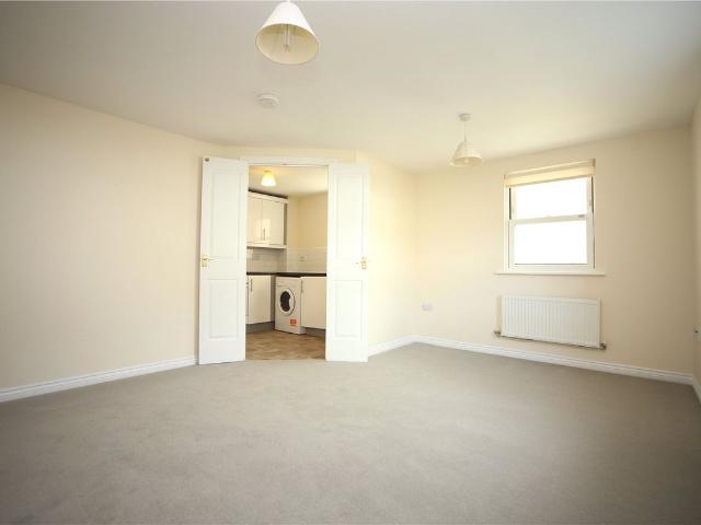 Redmarley Road, Cheltenham, Gloucestershire GL52, 2 bed flat to rent, £1,100 pcm | PrimeLocation