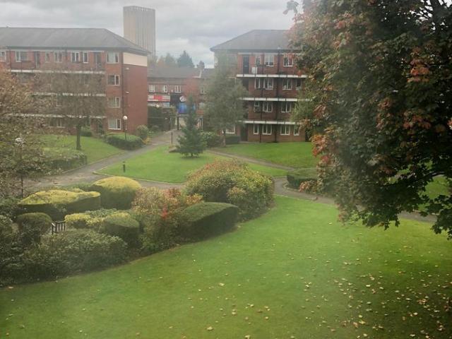 Redmires Court M5, 2 bed flat to rent, £1,050 pcm | PrimeLocation