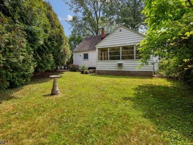 Redmont Rd, North Plainfield, Home For Sale