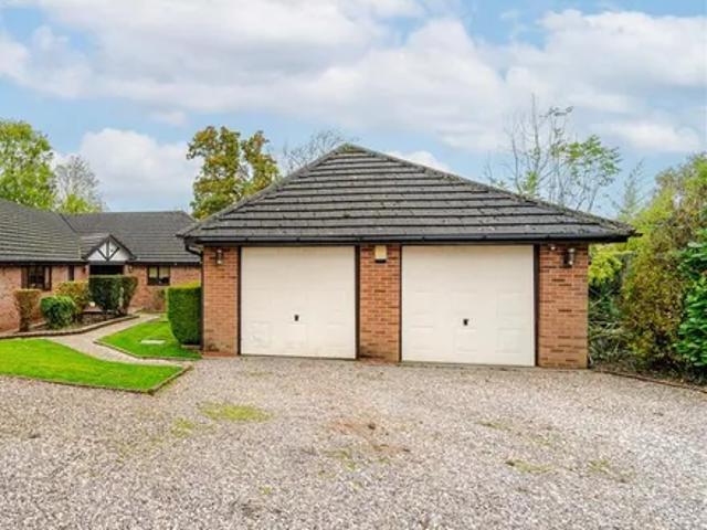 Rednal Park Court, Hawkesley, B38 8DS, United Kingdom | 4 bed house for rent #134901003 | Rentberry