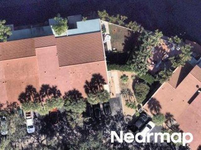 Rednock Ln
