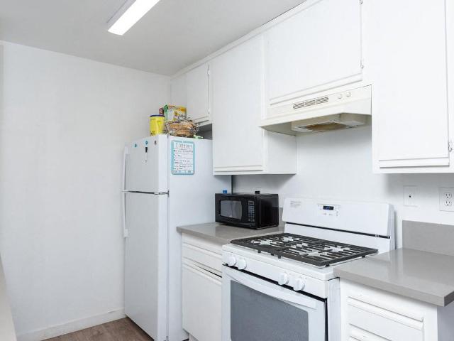 Redondo Student Apartments 2 Bedroom Apartment for Rent at 1074 Redondo Ave, Long Beach, CA 90804 Wilson High