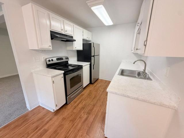 Redondo Terrace: Renovated Units, W/D in Unit, Private Balcony, Fireplace 1 Bedroom Apartment for Rent at 29421 Pacific Hwy S, Federal Way, WA 98003