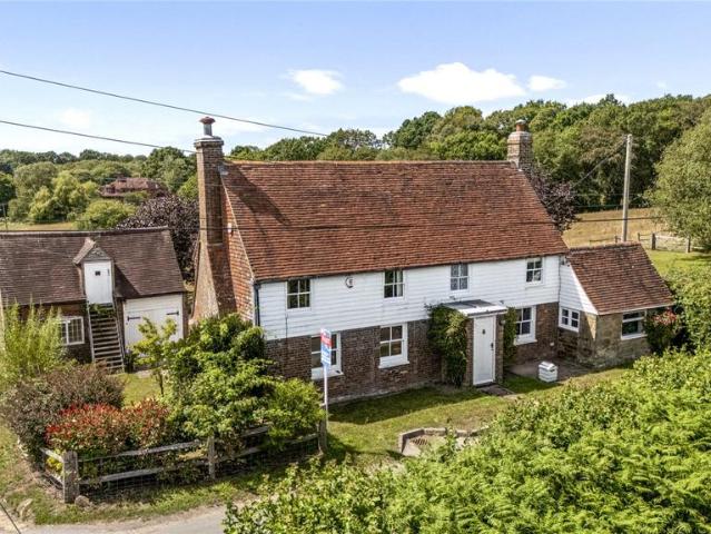 Redpale, Dallington 4 bed detached house to rent £2,750 pcm £635 pw