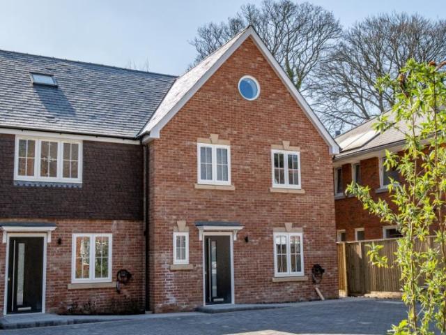 Redpender Court