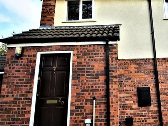 Redshaw Close, Manchester, M14 6JB, United Kingdom | 4 bed duplex for rent #167579375 | Rentberry
