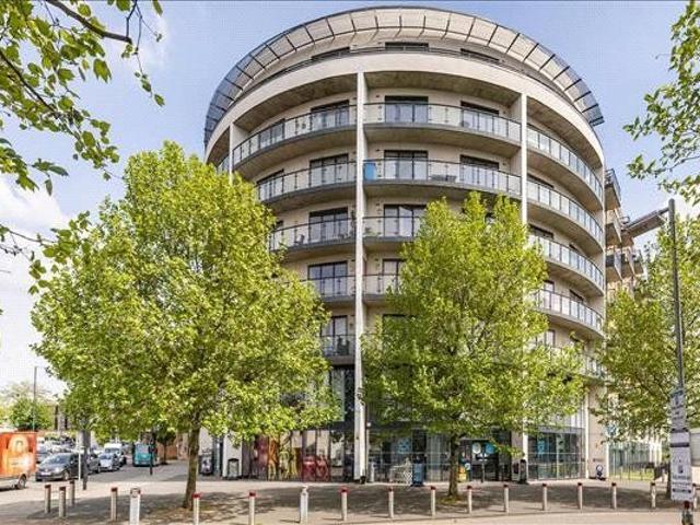 Reed House, Wimbledon SW19, 1 bed flat to rent, £1,850 pcm | PrimeLocation