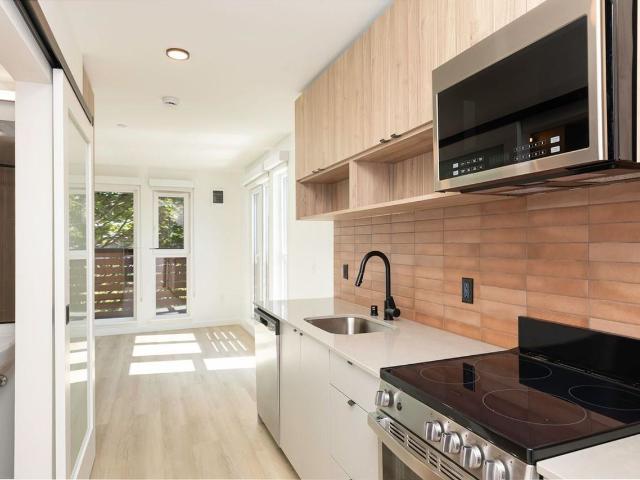 Reed Studio Apartment for Rent at 4015 Stone Way N, Seattle, WA 98103 Fremont