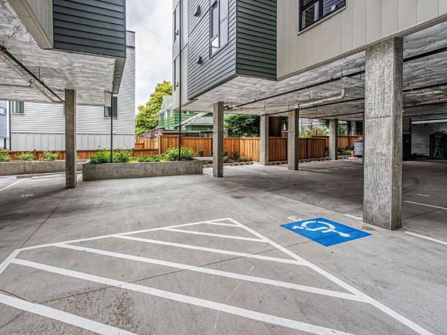 Reed Studio Apartment for Rent at 4015 Stone Way N, Seattle, WA 98103 Fremont