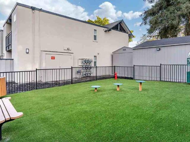 Reed Square 2 Bedroom Apartment for Rent at 1070 Reed Ave, Sunnyvale, CA 94086 Ponderosa Park