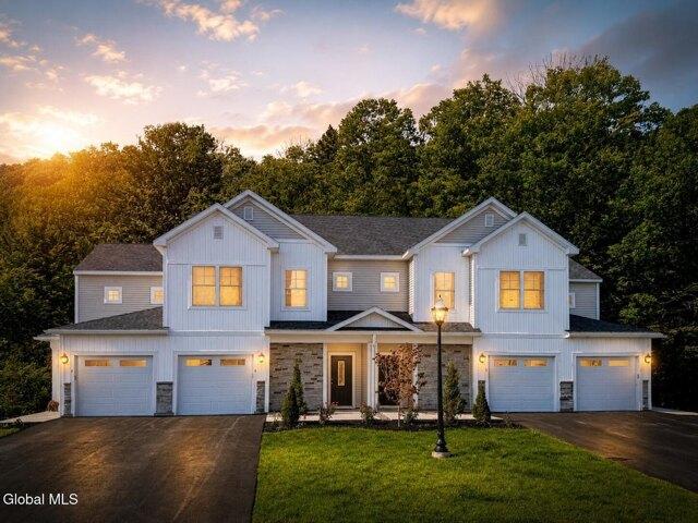 Reeds Holw, Stillwater, Condo For Sale