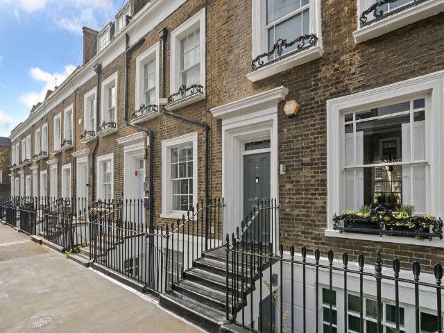 Rees Street, London N1, 3 bed terraced house to rent, £9,000 pcm | PrimeLocation