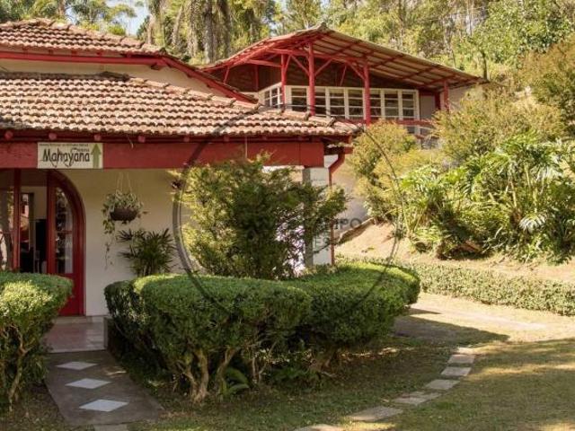 Refúgio na natureza com estrutura completa à venda em Mogi das Cruzes/SP